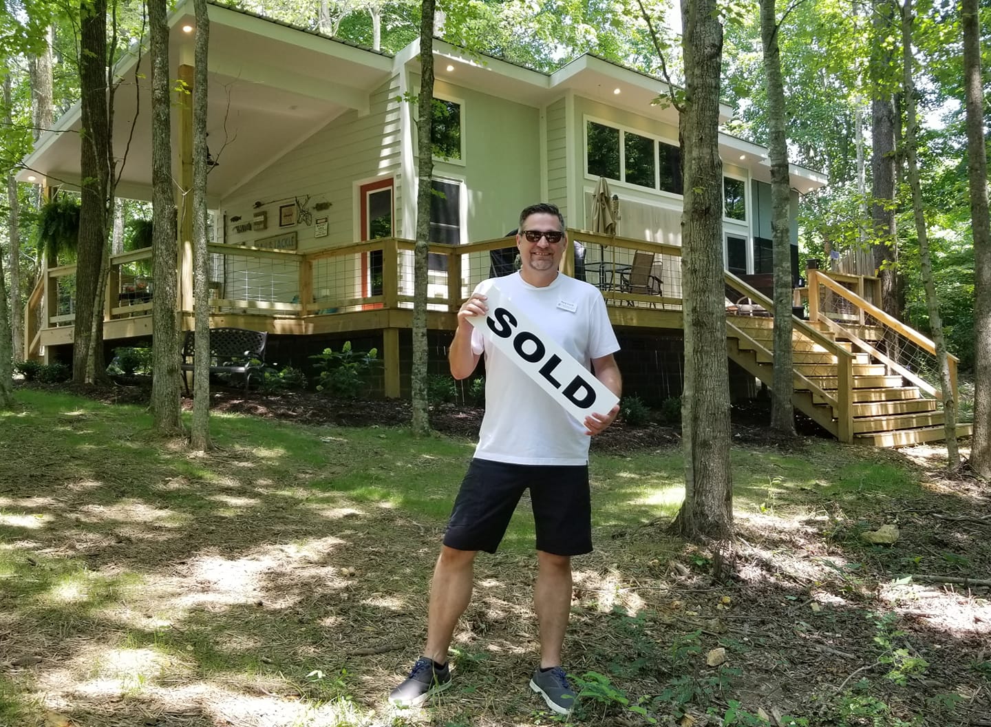 Making Waves with Tony Luna – A Tiny Home Story | Lake Homes Realty