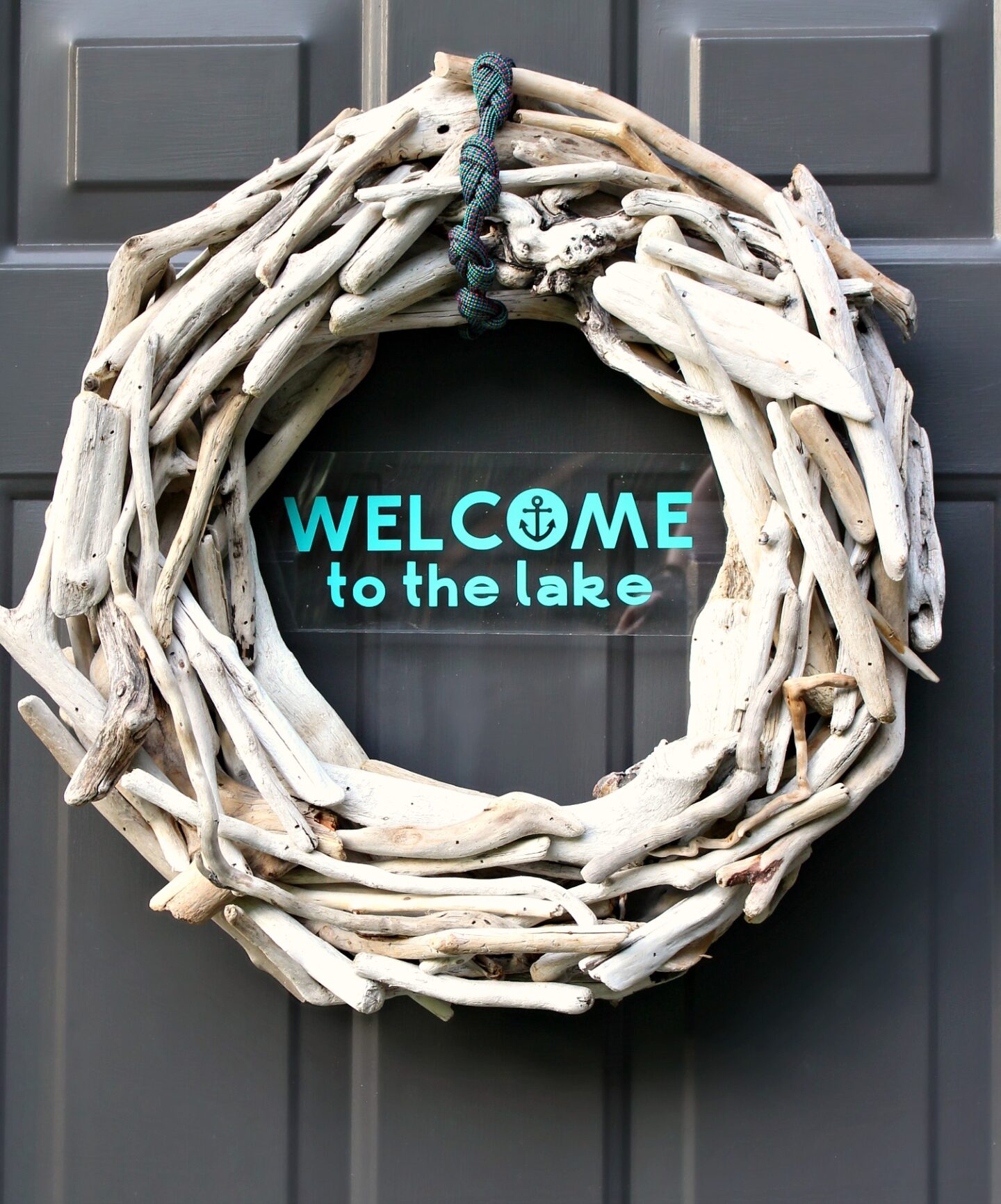 5 DIY Lake House Signs Project