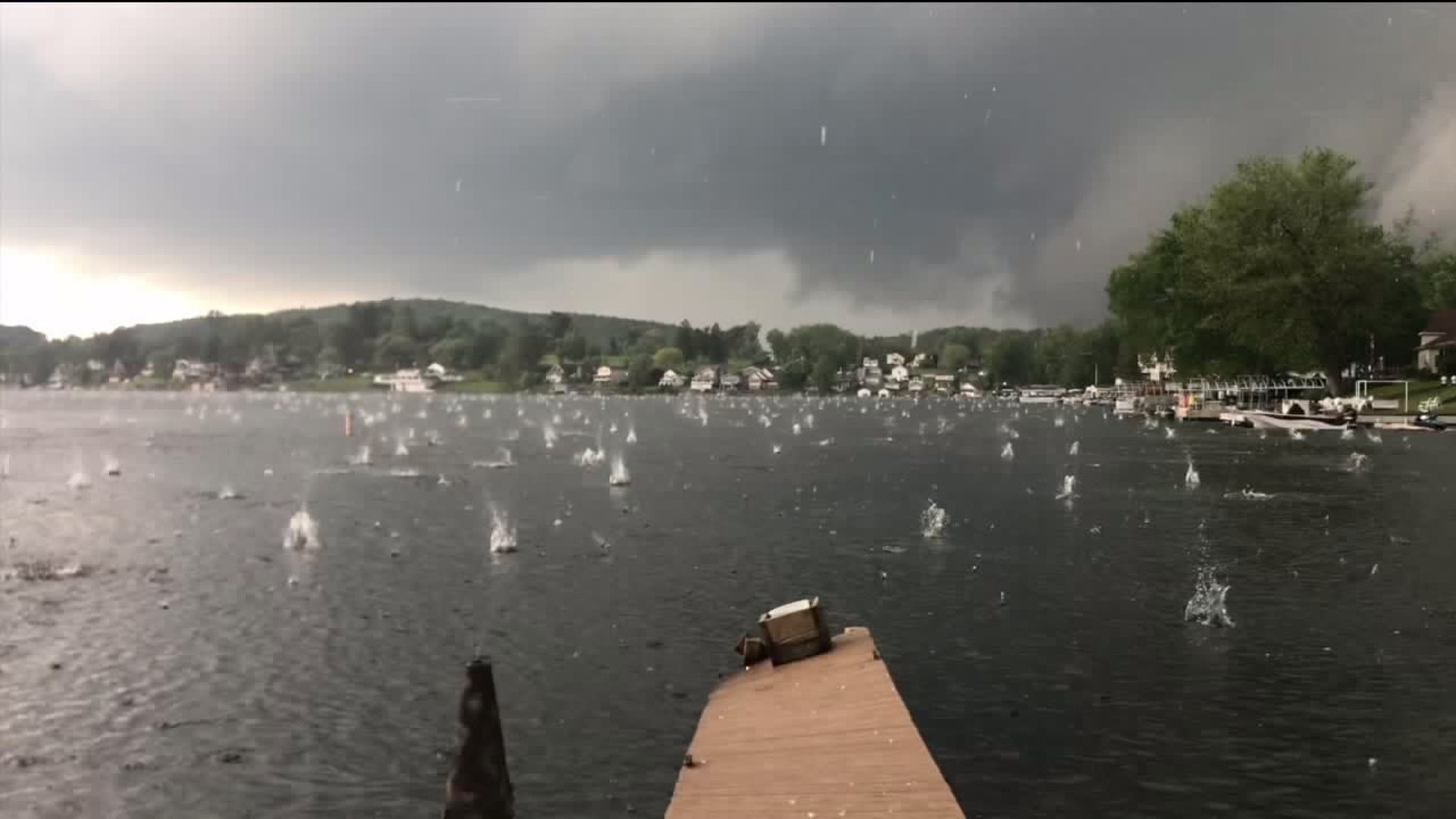 How to Handle Inclement Weather at the Lake